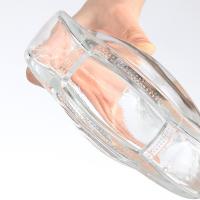 China Carved Glass XO Bottles 500ml Glass Bottle Vodka Brandy Whiskey Decanter with Stopper for sale
