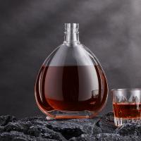 China Carved Glass XO Bottles 500ml Glass Bottle Vodka Brandy Whiskey Decanter with Stopper for sale
