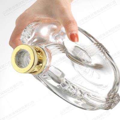 China Custom Size Accepted Mini Glass Bottles with Cork Lid and Rubber Stopper Sealing Type for sale