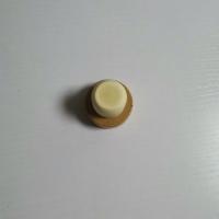 China Brandy Rum Gin XO Glass Bottle Polymer Cap with Wooden Top and Glass Lid Sealing Type for sale