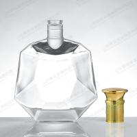 China Healthy Lead-free Glass 500ml Brandy Bottle for Liquor Packaging and Round Design for sale