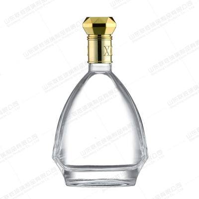 China Glass Leaf Shape Grape Wine Bottles Customized with Base Material Glass and 's Direct for sale