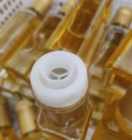 China Customied Bottle color 200ml Clear Glass Olive Oil Bottle for Kitchen Supplies for sale