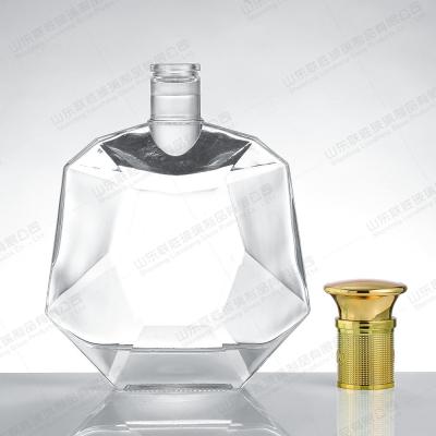 China Custom Size Accepted 750ml Glass Wine Bottle with Whisky and Champagne Glass Stopper for sale