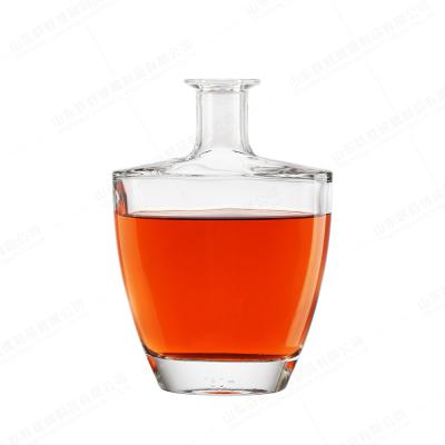 China Healthy Lead-free Glass Bottle for Hot Stamping Gold Alcohol Bottle for sale