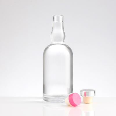 China Custom Logo Empty Liquor Wine Glass Bottle 750 Ml with Wood Cork and Lead-free Glass for sale