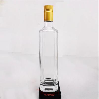 China Pull-Ring Sealing Type 250 Ml Square Glass Olive Oil Bottle for Sauces and Beverages for sale