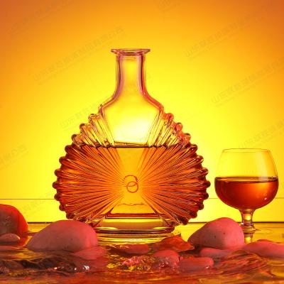 China Custom 500ml 700ml 750ml 1000ml Glass Wine Bottles Vodka Whisky Glass Bottles With Cork for sale