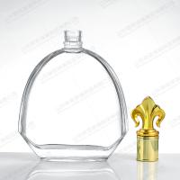 China 375ml 500ml 700ml 750ml Custom All Size Glass Wine Bottle with Unique Bottom Shell Shape for sale