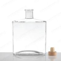 China Glass Decanter 750ml For Whiskey And Juice OEM ODM With Rubber Stopper for sale