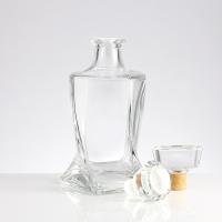 China Luxury Crystal Glass Bottle 750ml Cognac Napoleon Brandy Bottle with Rubber Stopper for sale