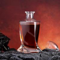 China Luxury Crystal Glass Bottle 750ml Cognac Napoleon Brandy Bottle with Rubber Stopper for sale