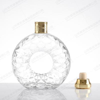 China Body Material Glass Bottle for Vodka Gin Wine Rum Whiskey 250ml 500ml 700ml 750ml for sale