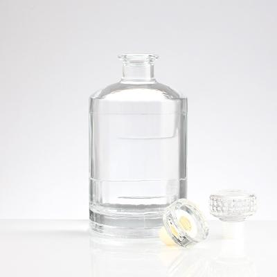 China 500ml Liquor Glass Bottle Unique Design Glass Body Material Rubber Stopper Sealing Type for sale