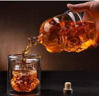 China Clear Glass Bottle Wine 750ml 1000ml Brandy Liquor Glass Bottle for Customized Mask Vodka for sale
