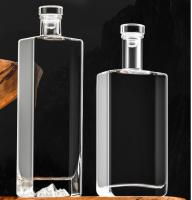 China Custom 700ml Crystal Xo Wine Bottle Glass Bottles Brandy Whisky Glass Bottle With Cork for sale