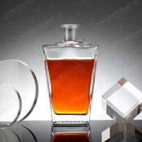 China Customized Bottle Color Whisky Liquor and Wine Square Glass Bottle with Cap in Custom Size for sale