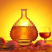 China Alcoholic Beverages Glass Bottles Customized 500ml 750ml Size with Cork Shaped Design for sale