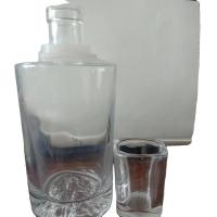 China Rubber Stopper Sealing Type Perfume Bottle with Hot Stamping Surface Handling Design for sale
