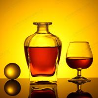 China Customized 700ml Glass Wine Bottle The Perfect Addition to Your Wine Collection for sale