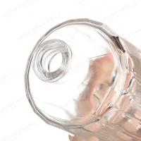 China Healthy Glass 700ml Whiskey Brandy Liquor Bottle Clear Square Bottle for sale
