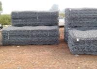 China Gabion Basket with 2.0-4.0mm Wire Thickness and 240g/m² Zinc Coating for Flood Control and Civil Engineering for sale