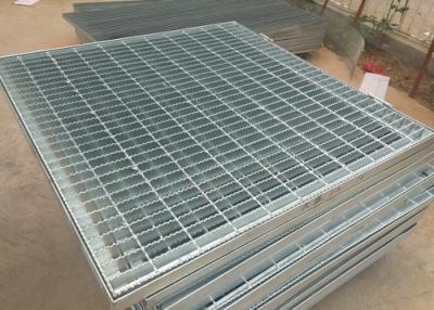China Hot-Dip Galvanized Steel Grating with 25-100mm Bearing Bars and 38-120mm Cross Bar Pitch for Industrial Use for sale