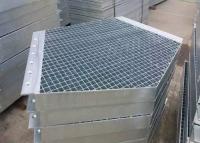 China Hot-Dip Galvanized Steel Grating with 25-100mm Bearing Bars and 38-120mm Cross Bar Pitch for Industrial Use for sale