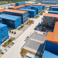 China Waterproofing Luxury Flat Pack Homes 20ft Customized Modular Resort Villa for sale