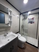 China Waterproof Expandable Container House for Mountain Lake Scenic Area Living for sale