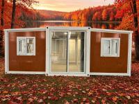 China Wood Grain Waterproof Expandable Prefab Container House for Forest Lakeside Glamping Homestay for sale