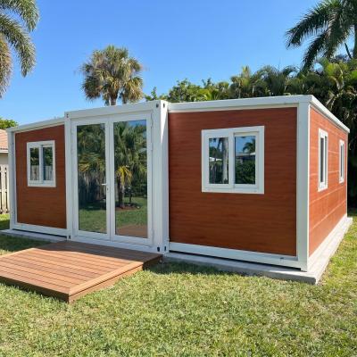China Premium 20ft Expandable Container House - Natural Wood Finish for sale