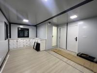 China 20ft Expandable Container House for Florida Vacation Rentals - Tropical Wood & Glass for sale