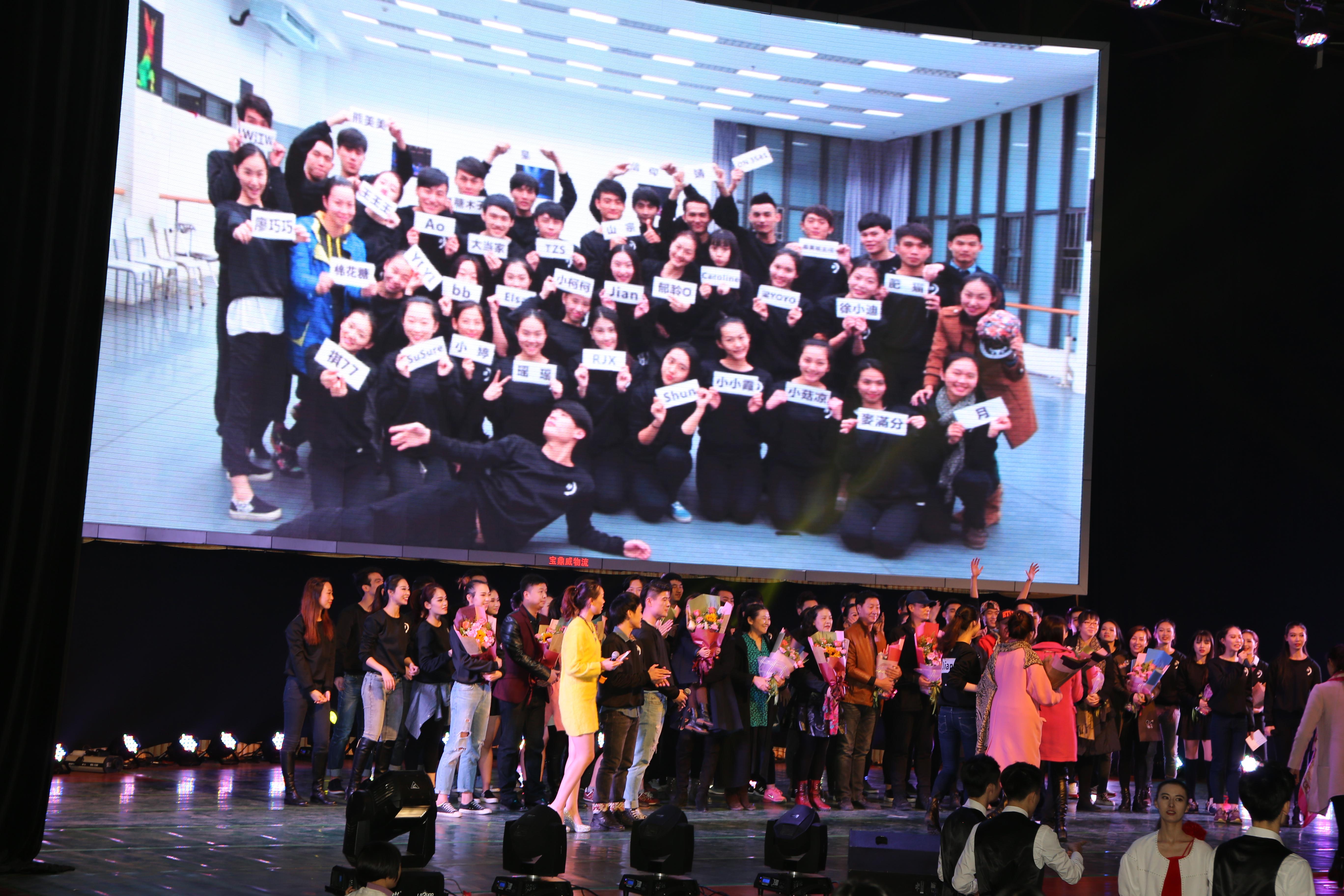 LED screen,LED panels,LED display board,videowall,digital display,pantallas led,outdoor screens,event video production, audiovisual rental equipment,audiovisual production-Eachinled