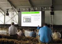 China Thin P2.9 HD Outdoor Led Video Display Back Stage For Rental Show for sale