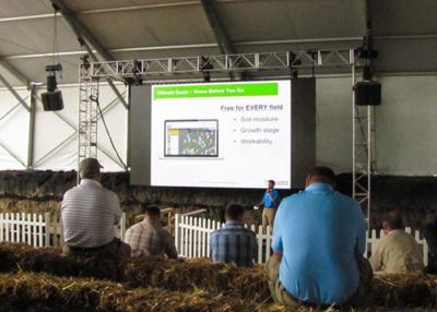 China Thin P2.9 HD Outdoor Led Video Display Back Stage For Rental Show for sale