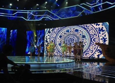 China HD TV Station Audio Visual Display Led Video Wall for Live Broadcast for sale