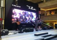 China Full Color Mobile Led Video Wall Hire / Led Video Curtain Rental For Conference 3.91mm Pixel Pitch for sale