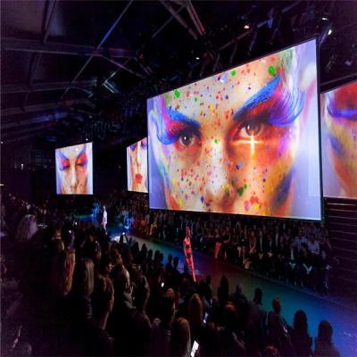 China Small Pixels 2.5mm Indoor LED Video Wall AC110-220V Shopping Mall LED Display for sale