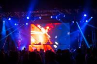 China High Brightness P3.91mm P4 Large HD LED Display Video Wall for Fashion Show for sale