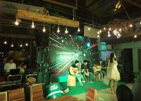 China Amazing Indoor Full Color Video Screen Led dj Booth Display For Party / Bar for sale