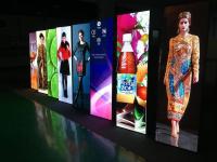 China 576X1920mm SMD2121 P3 1200 Nit LED Poster Display for sale