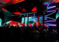 China HD P4 Indoor LED Video Wall Flexible LED Video Display In Chile Colombia Ecuador Brazil for sale