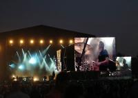 China Popular Huge HD LED Display Indoor 4.8mm Advertising LED Display Screen for sale