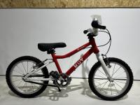 China Smooth and Light 14.3kg Childrens Bike with Non slip Pedals and Double Wall Alloy Rim for sale