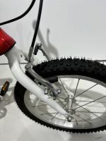 China Smooth and Light 14.3kg Childrens Bike with Non slip Pedals and Double Wall Alloy Rim for sale
