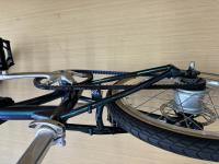 China Steel V Brake Mens Road Bike With Shimano Altus Shifer 8 Speed 700 X 40C Tyre for sale