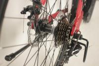 China Carbon Steel 21-Speed youth mountain bike With Shimano Derailleurs And Suntour XCT Fork for sale