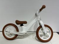 China 2 Wheel Childrens Balance Bikes Perfect For Active And Adventurous Kids for sale