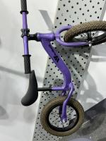 China No Brake 2 Wheel Style Childrens Balance Bikes Magnesium Alloy Frame for sale